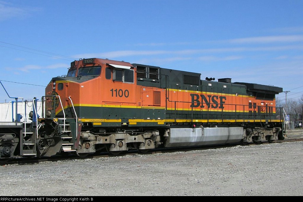 BNSF 1100